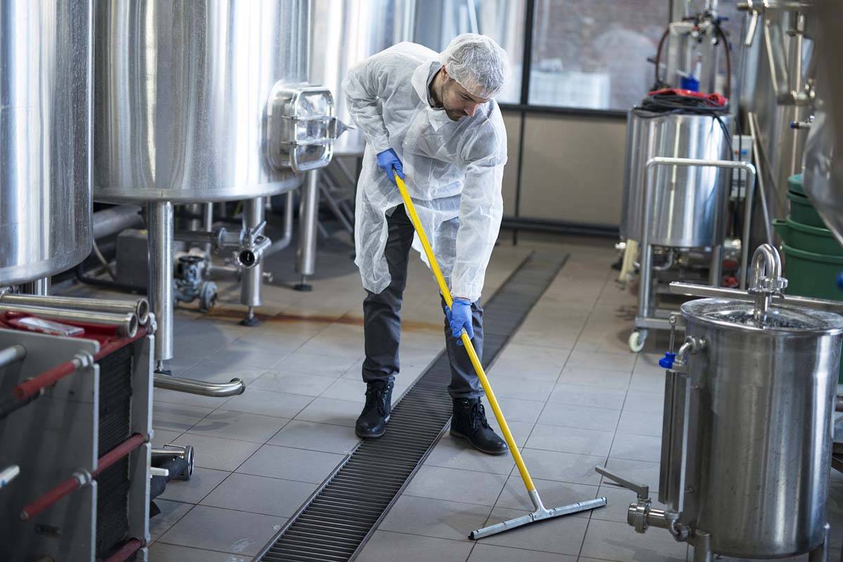 Refinery & Industrial Cleaning in East Houston (77012) - Corporate ...